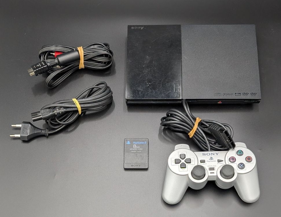 PS2 Konsole (17) (Gebraucht) in Domat/Ems für CHF 69.9 – mit Lieferung auf Ricardo kaufen