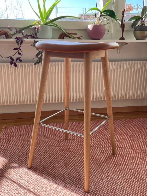 Muuto, Fiber Bar Hocker aus Leder (Gebraucht) in Zürich für CHF 99 ...