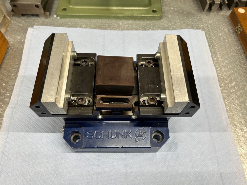 Schunk Germany Kraftspannblock (Gebraucht) in Rünenberg für CHF 555 ...