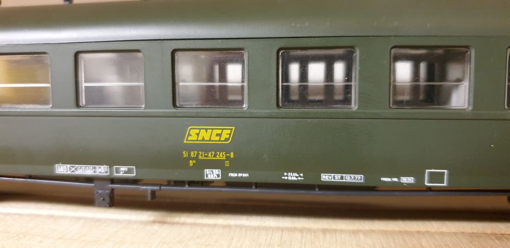 Roco SNCF Personenwagen H0/DC (Gebraucht) in Neuenhof für CHF 59 – mit ...