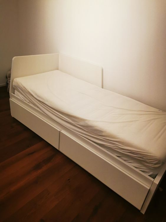 Bettgestell von IKEA, 90cm breit, ausziehbar auf 180cm (Neu (gemäss ...