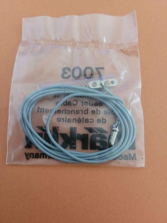 Märklin H0 7003 - Kit de branchement - Oberleitung Anschluss (Neu ...