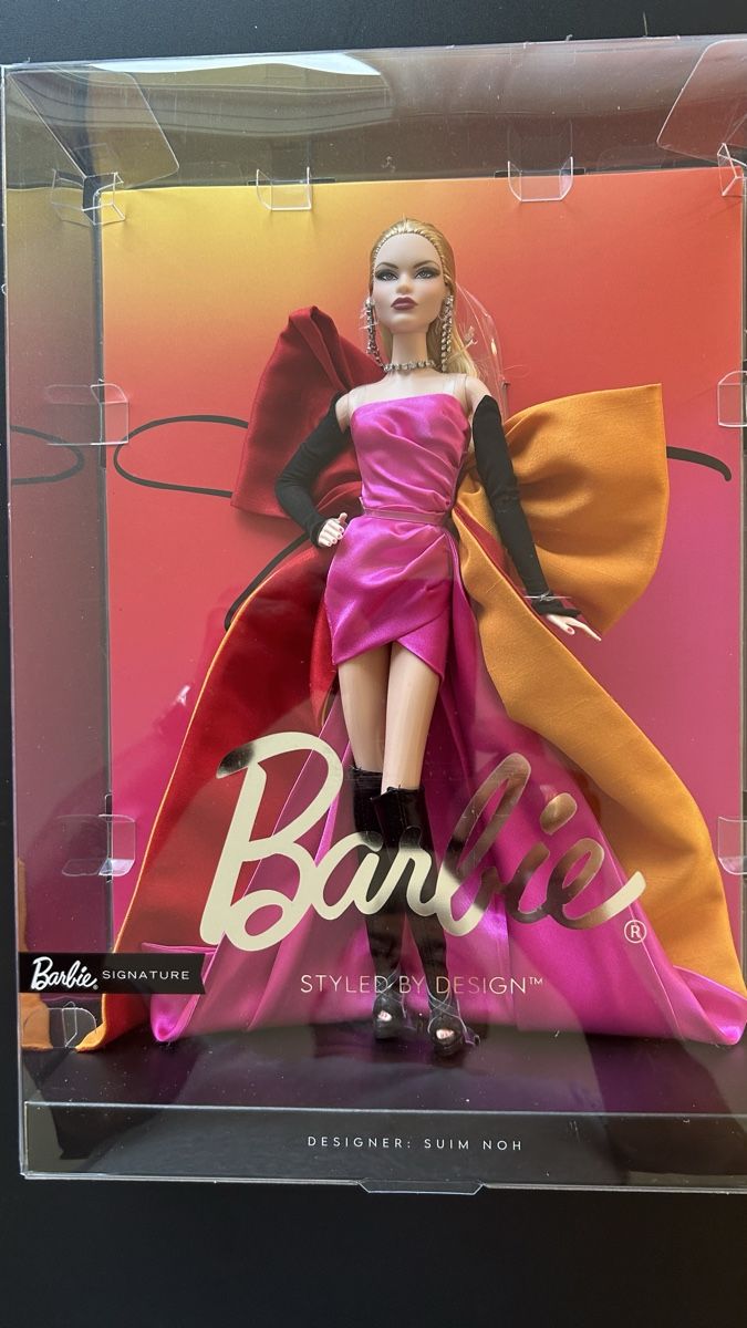 Barbie Styled By Design Doll, Suim Noh, neu im OVP! (Neu und ...
