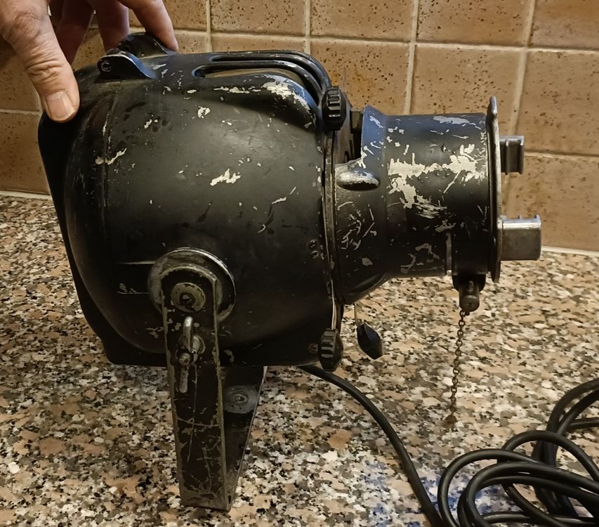 Strand Electric Theaterscheinwerfer Vintage Industrial Style (Gebraucht) in Frutigen für CHF 21 ...