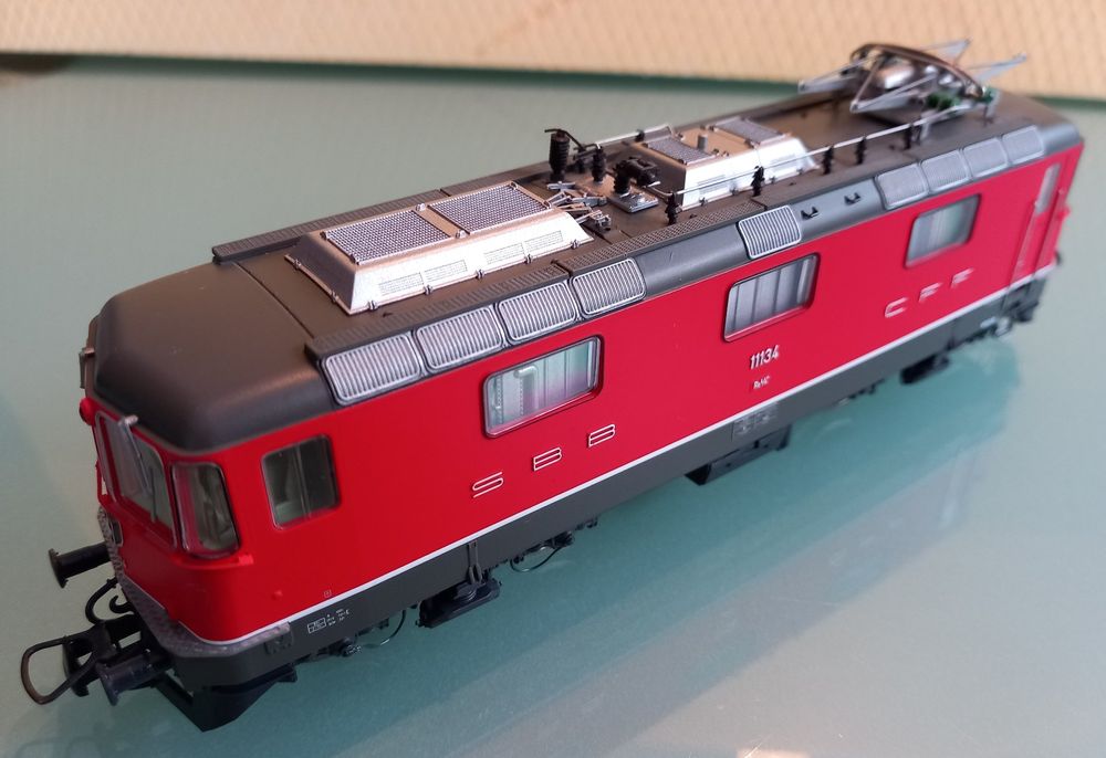 Roco Re 4/4 11134 rot DC analog | Acheter sur Ricardo