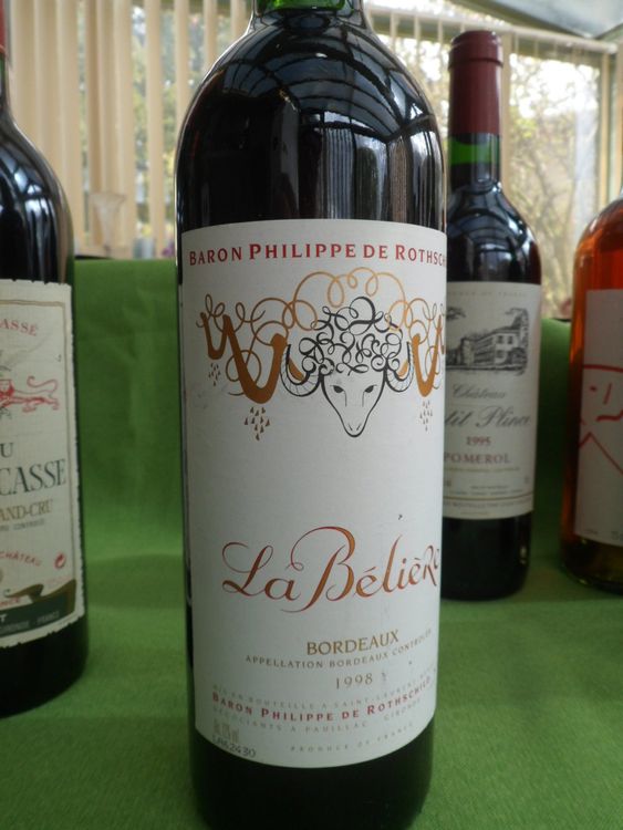 Wein Lot aus Nachlass, vorwiegend Bordeaux, 60er 80er 90er | Kaufen auf ...