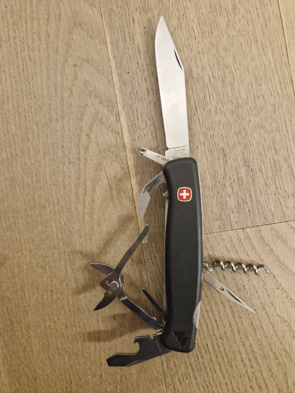 Sackmesser Wenger Ranger (Gebraucht) in Fisibach für CHF 42 – mit ...