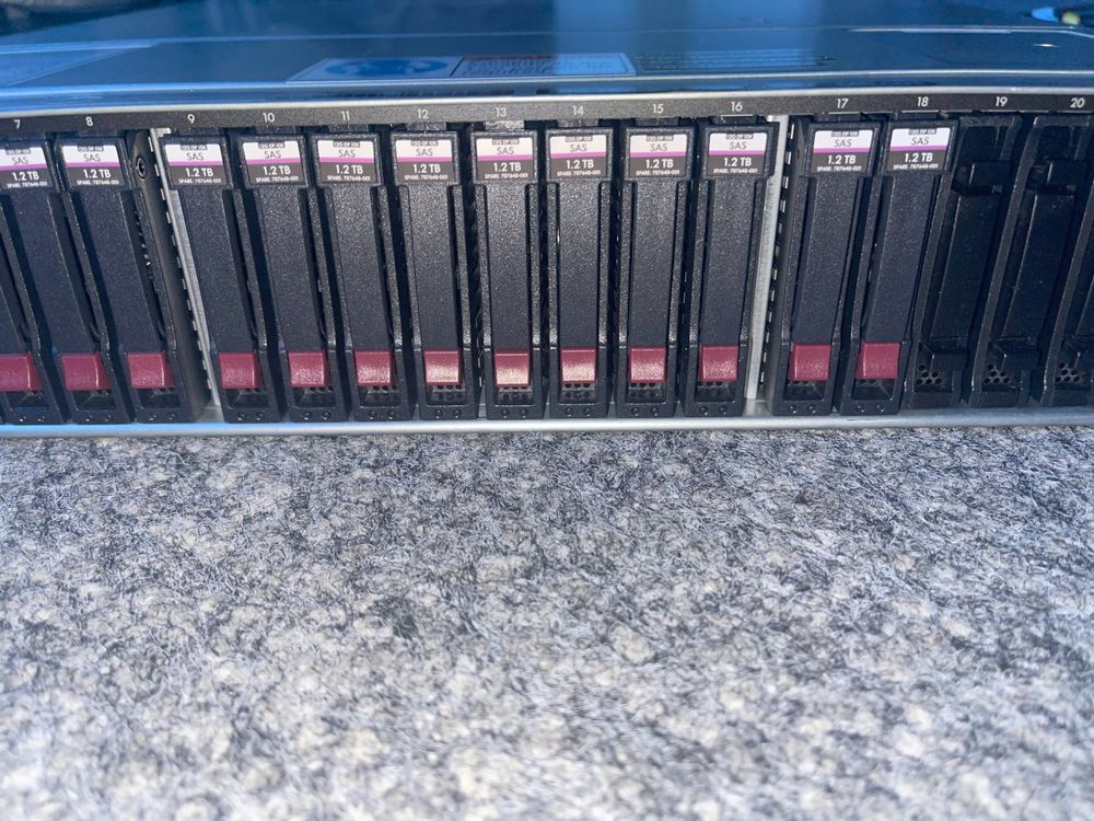 HPE MSA2052 20TB + 2x JL587A FlexFabric 5710 24SFP+ 6QSFP+ (Gebraucht ...