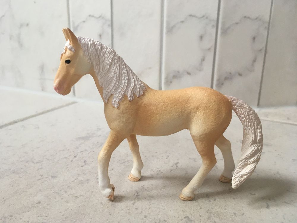 Schleich Pferd Ackal Tekkinger Hengst Horse Club (Gebraucht) in ...