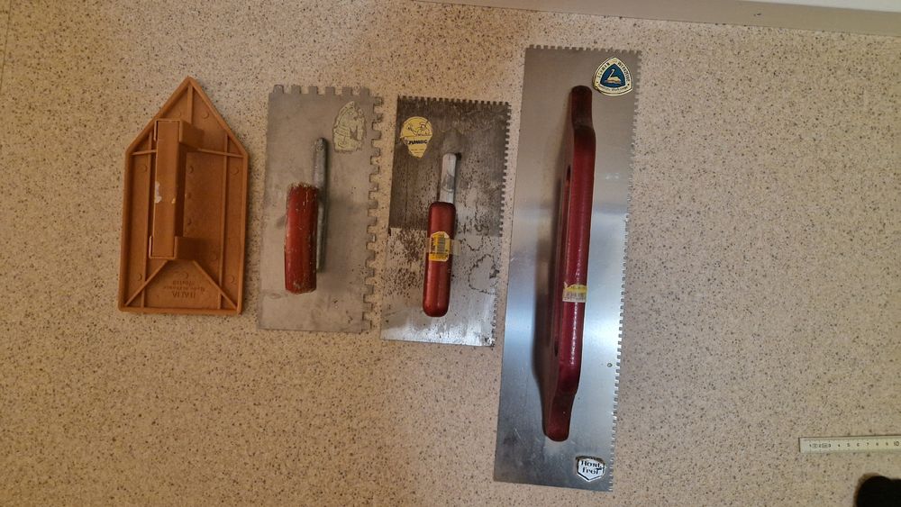 Gipser/Plattenleger Werkzeug (Gebraucht) in Buchs AG für CHF 25 – mit ...