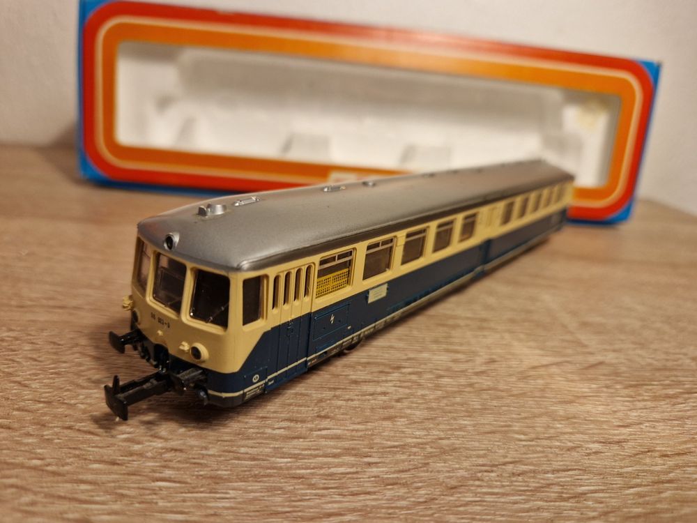 Märklin 3028 E-Lok Triebwagen DB H0 (Gebraucht) in St-Aubin-Sauges für ...