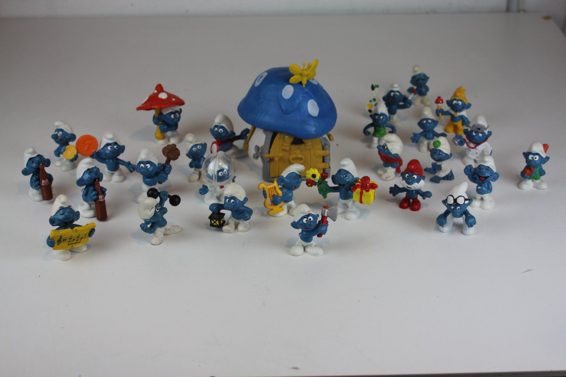 Set 27 Schlümpfe + Pilzhaus – Schleich Peyo (Gebraucht) in Basel für ...