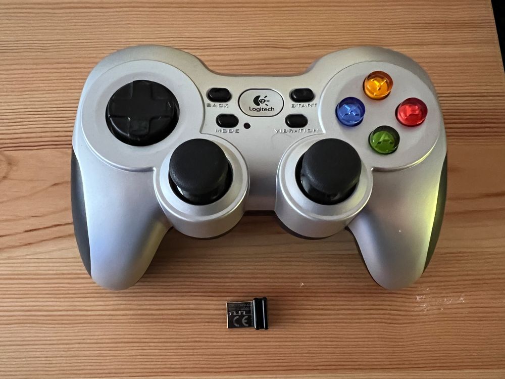 Logitech F710 Controller (Gebraucht) in Deitingen für CHF 1 – mit ...