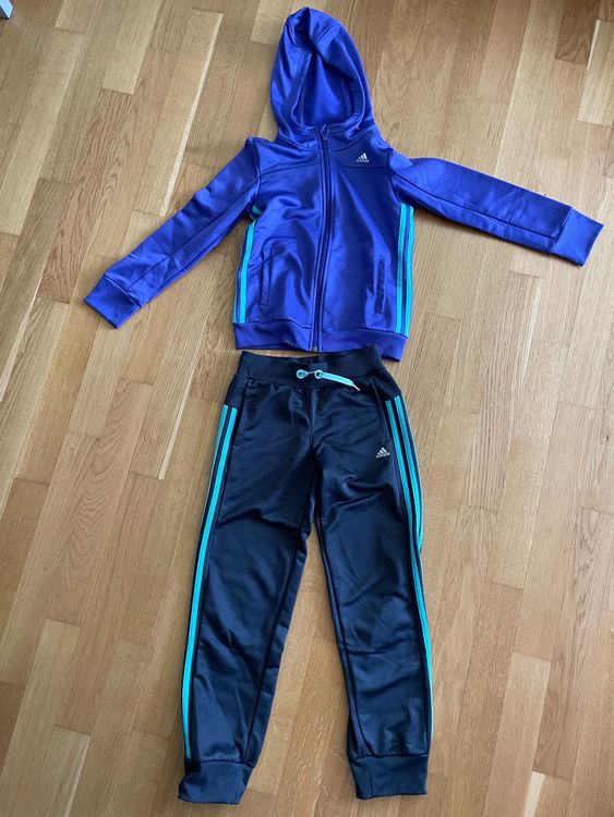 Adidas-Trainer Gr. 140 (Gebraucht) in Regensdorf für CHF 9 – mit ...