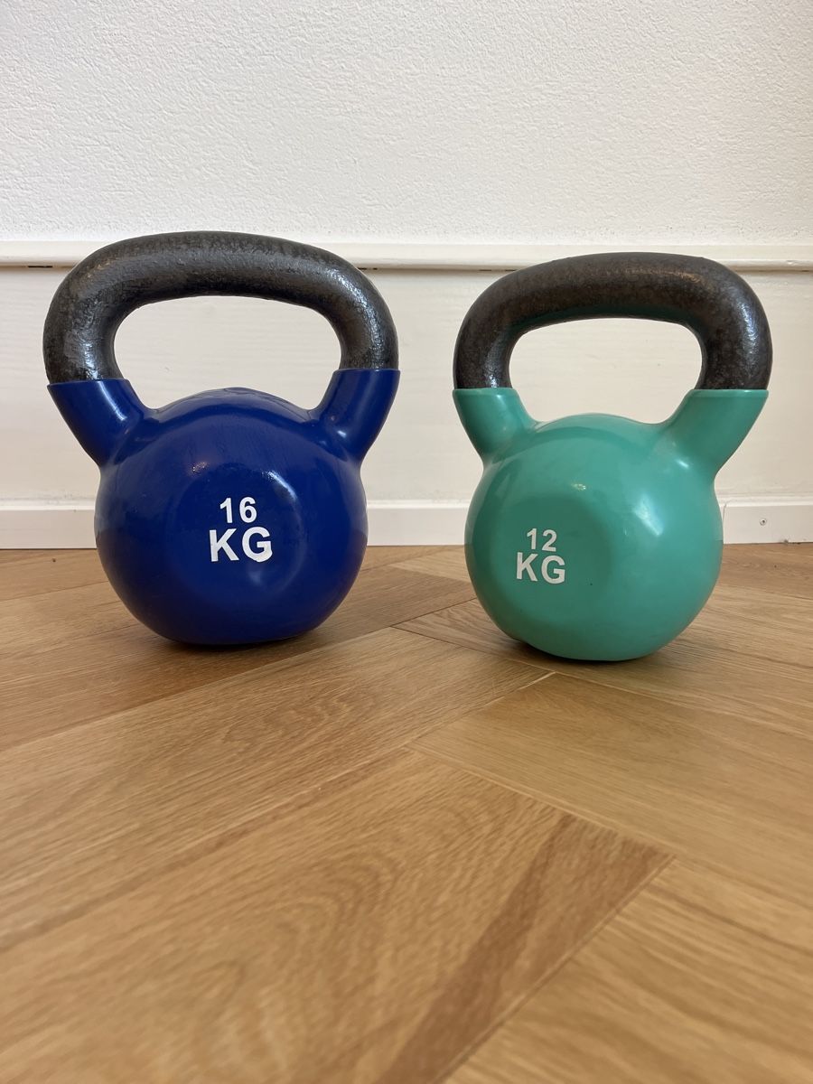 Kettlebells: 1x16kg + 1x12kg, Ideal f. Home-Workout💪! (52) (Gebraucht ...