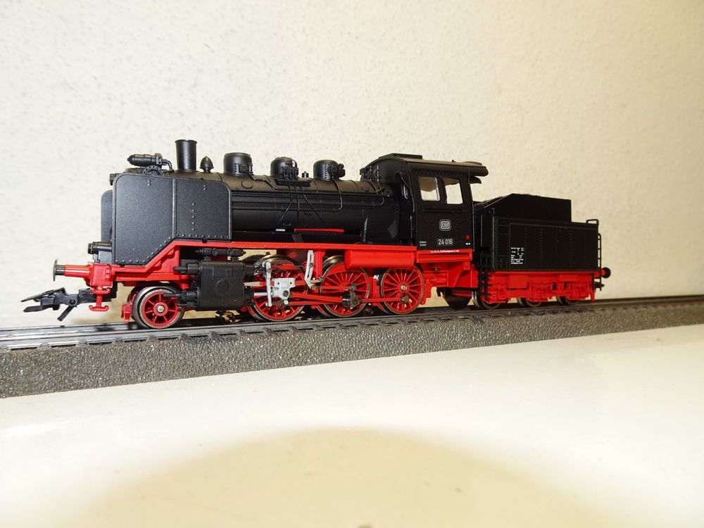 Märklin Lokomotive DB Br 24 016 Digital HO 36240 (Gebraucht) in Luzern für CHF 80.9 – mit ...