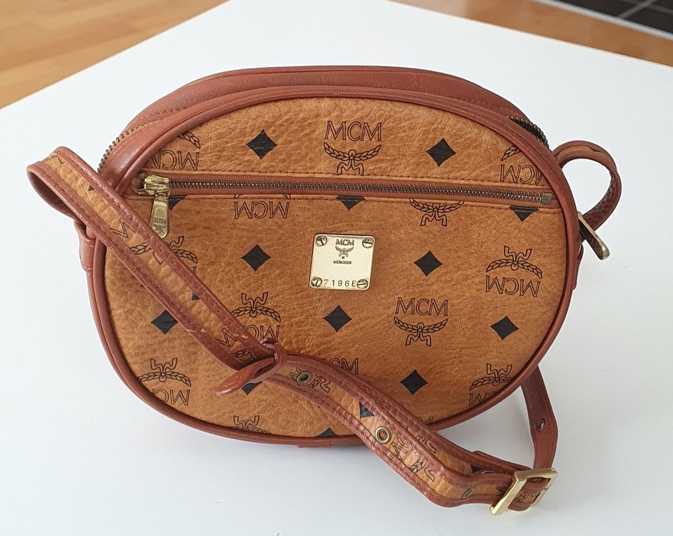 MCM Crossbody Bag Vintage Oval Cognac | Kaufen auf Ricardo