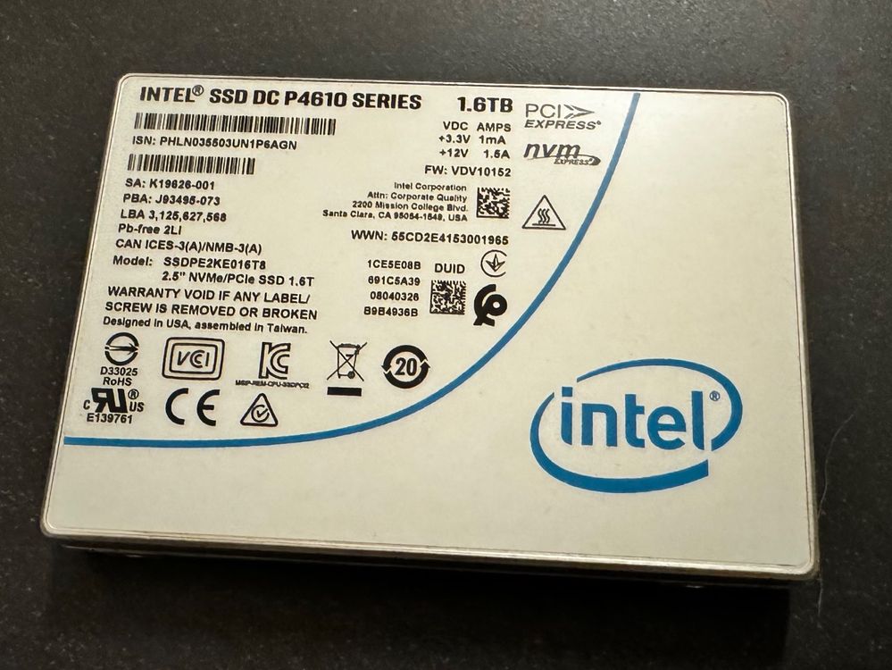 Intel P4610 SSD 1.6TB 2.5 Zoll NVMe Festplatte U.2 Top (Gebraucht) in ...