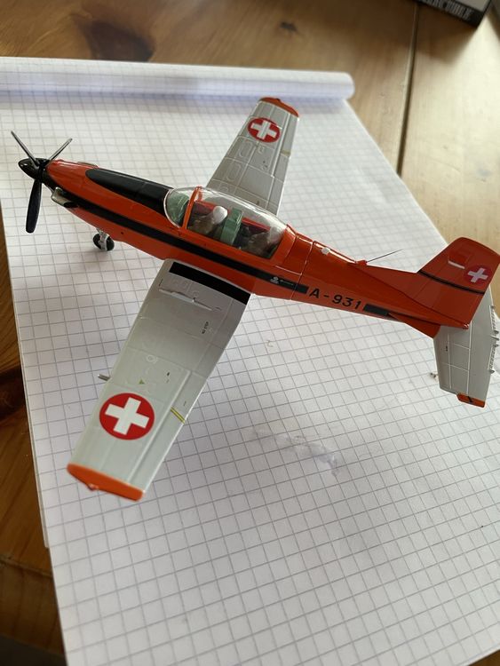 Pilatus PC-7 Modellflugzeug 1:72 A-931 Swiss Air Force | Kaufen auf Ricardo