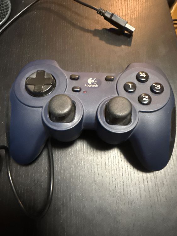 Logitech Dual Action Gamepad (USB) (Gebraucht) in Zürich für CHF 2 ...