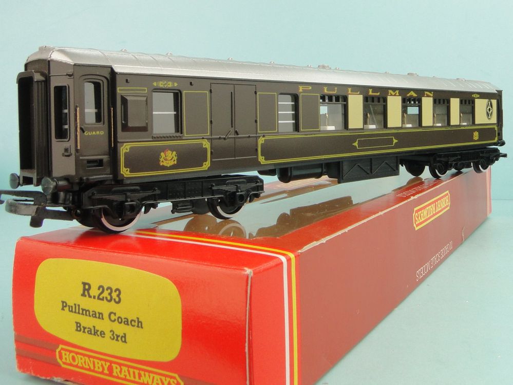 Hornby R 233 Pullman Coach 3st Class / Parlor Brake (Gebraucht) in ...