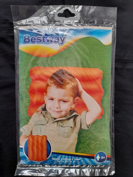 NEU: Kissen aufblasbar von Bestway / Kopfkissen / Sitzkissen (Neu und originalverpackt) in ...