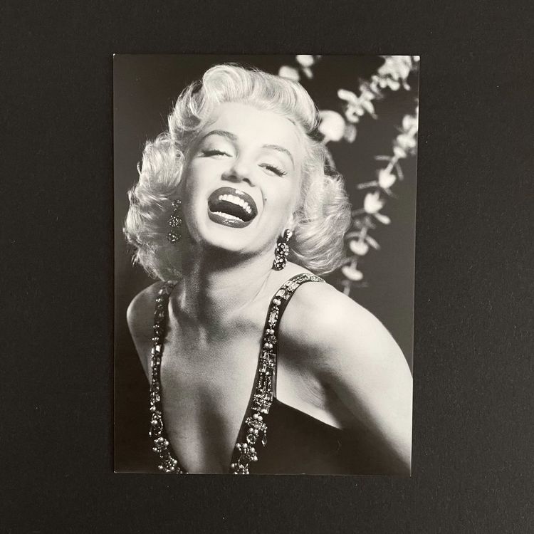 NEU: Marilyn Monroe Postkarte #9 (Neu und originalverpackt) in Bellach für CHF 2.2 – mit ...