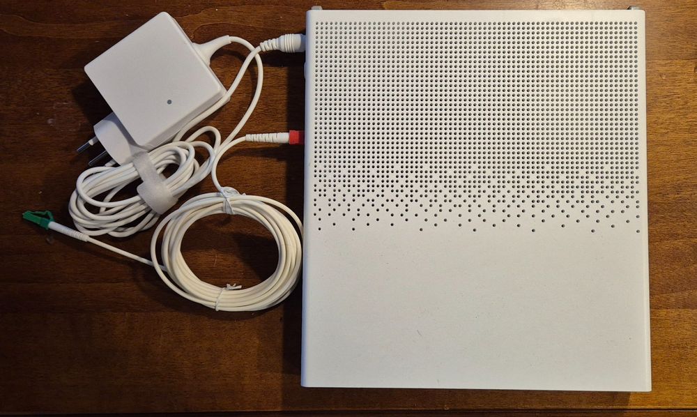 Swisscom Internet-Box 4 WLAN-Box für Glasfaseranschluss (Gebraucht) in ...