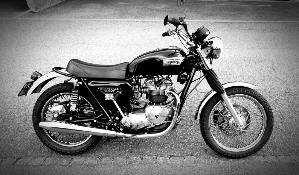 Zu Verkaufen wunderschöne Triumph Bonneville 750 ccm (Gebraucht) in ...