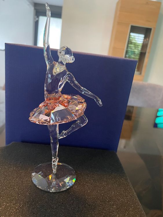 Swarovski Ballerina NP.450.- (Neu und originalverpackt) in Triesen für ...
