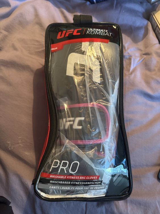 UFC PRO Washable Boxing Gloves NEU (Neu und originalverpackt) in ...
