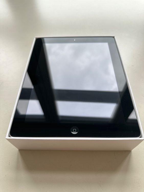 iPad 2 WiFi, 16 GB, schwarz | Kaufen auf Ricardo