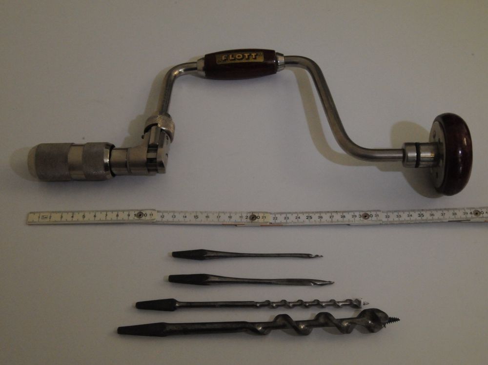 Handbohrer vintage mit Einsatz-Werkzeug | Kaufen auf Ricardo