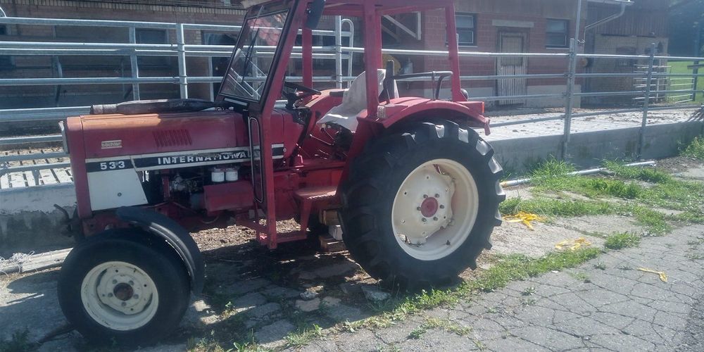 Traktor IHC 533 (Defekt) in Uerzlikon für CHF 2600 – nur Abholung auf ...