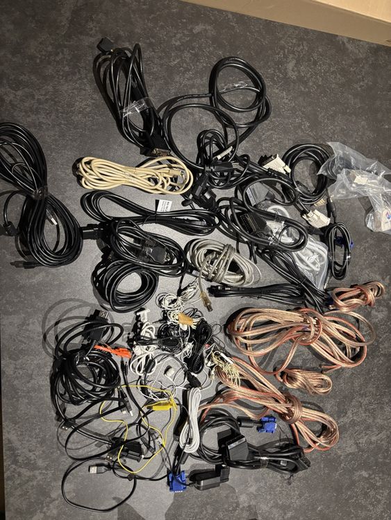 Liquidation Online Shop** viele alte Kabel Sammlung (Défectueux) à ...
