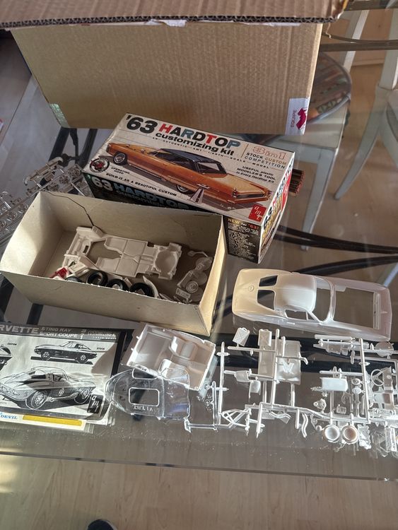 Corvette Stingray Modellsatz (Neu (gemäss Beschreibung)) in Uznach für ...