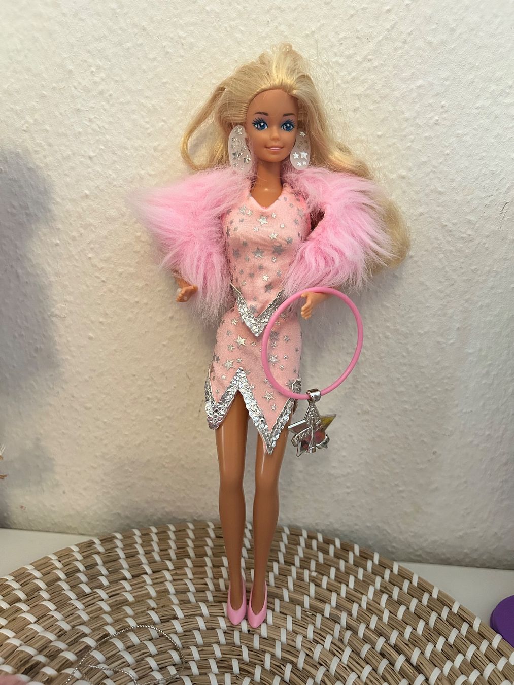 Barbie rose étoilée des années 90 avec accessoires ! (D'occasion) à ...