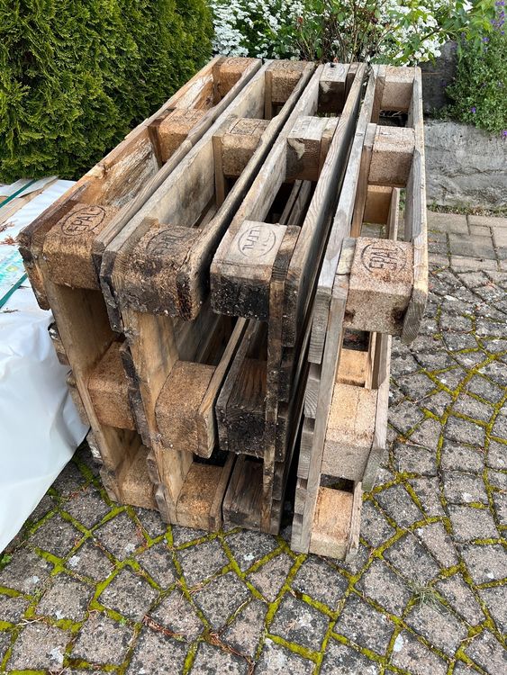 4 EPAL Europaletten Holz Paletten (Gebraucht) in Embrach für CHF 5 – nur Abholung auf Ricardo kaufen