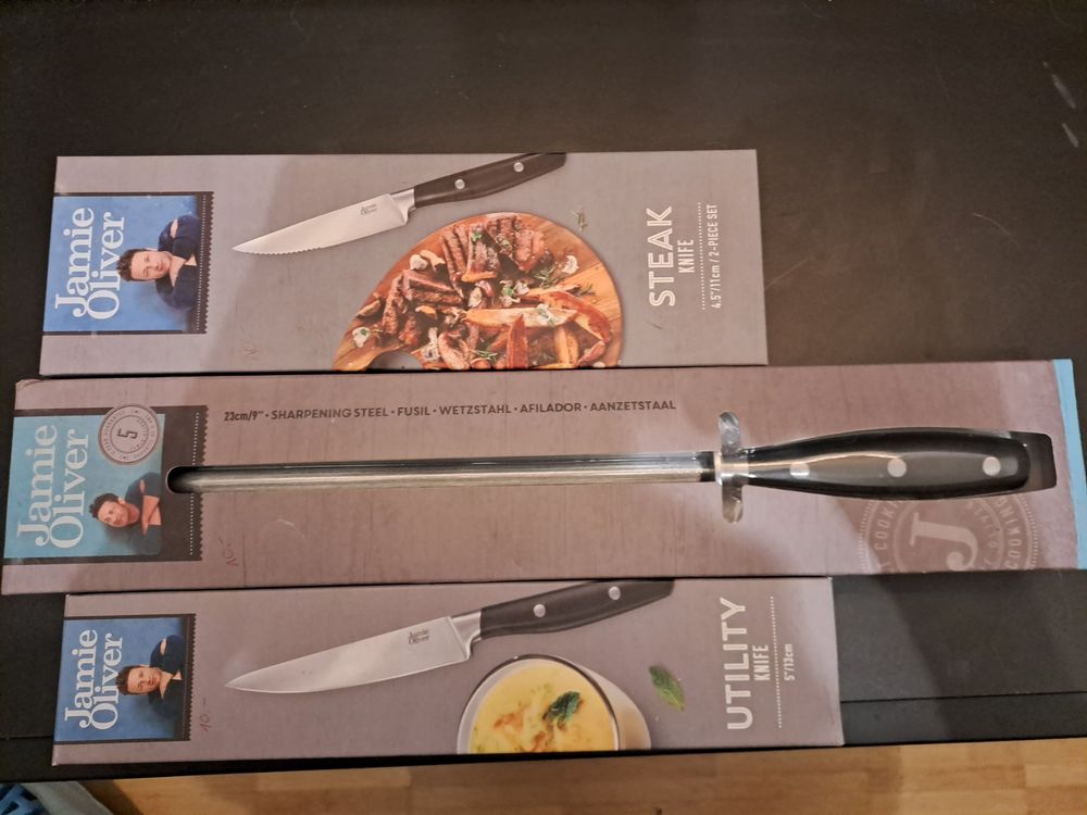 Jamie oliver Messerset 6 teilig+ 2 küchenartikel dazu (Neu und ...