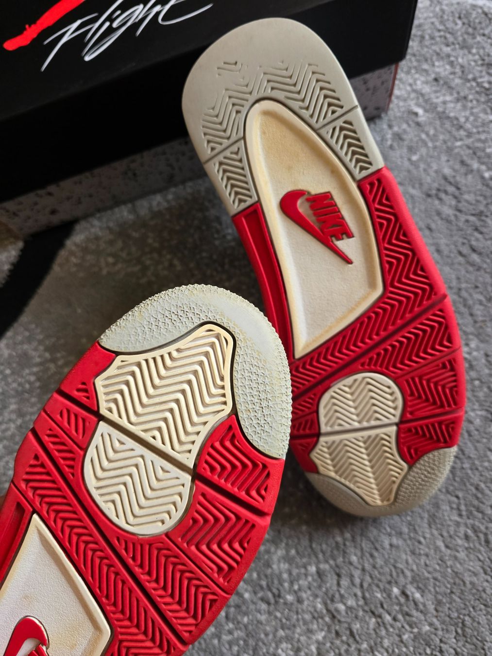 Jordan 4 fire red (D'occasion) à Bôle pour CHF 110 – avec livraison ...