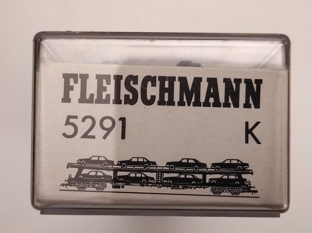 DB Autotransportwagen mit 8 PKW beladen von Fleischmann H0 (Neu und ...