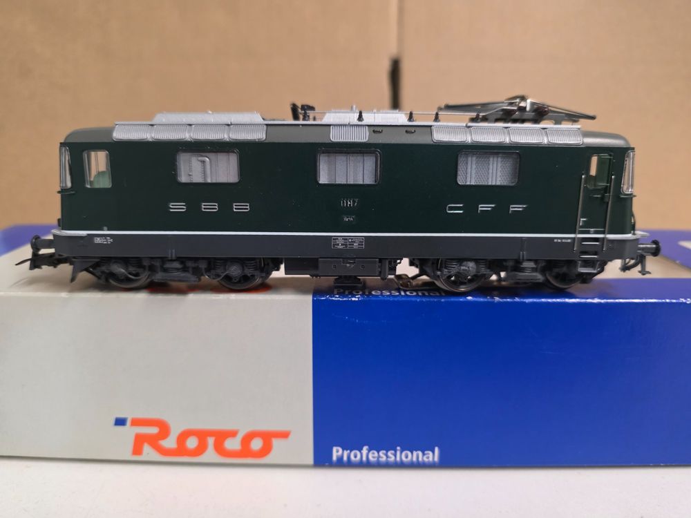 ROCO 69843 lok Re 4/4 CFF 11117 DIGITAL dès 1.-fr (D'occasion) à ...