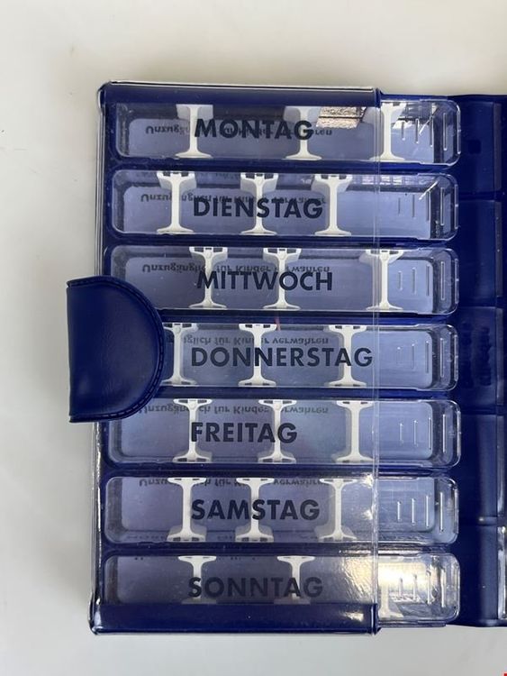 KIBODAN | Medikamentenbox | Blau | Deutsch (Gebraucht) in Wittenbach ...