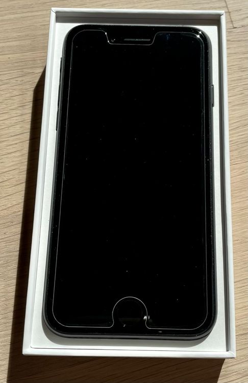 iPhone SE, Black 64GB (Model A2296) (Gebraucht) in ELGG für CHF 144 – mit Lieferung auf Ricardo ...