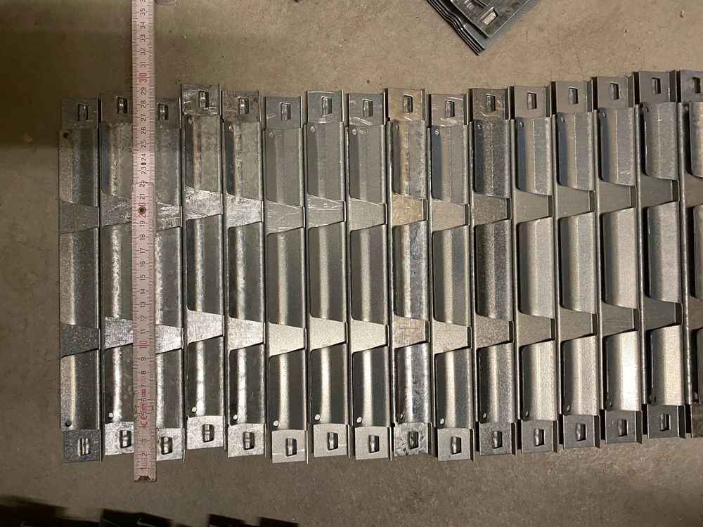 ERREX Tablarträger verzinkt 300mm (Gebraucht) in Zürich für CHF 1.5 ...