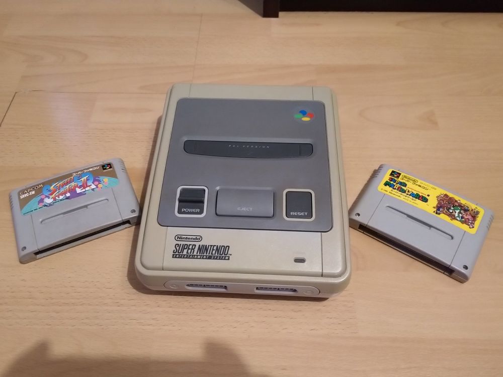 Super Nintendo PAL universelle avec 2 jeux. | Kaufen auf Ricardo