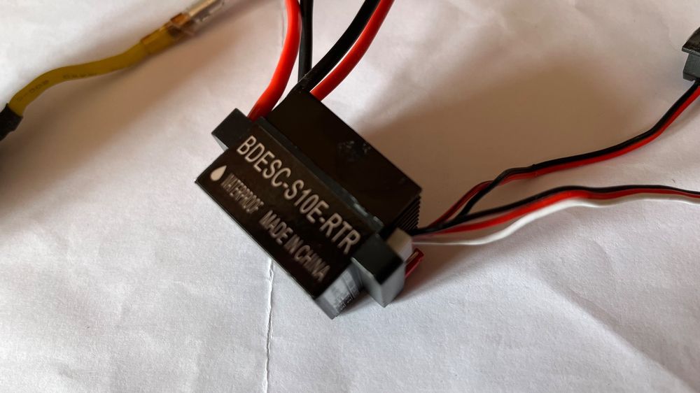 REELY Motor 2-3S + BDESC-S10E RTR (Gebraucht) in Movelier für CHF 3 ...