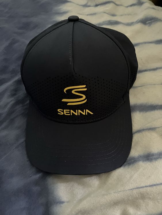 Ayrton Senna Cap (Neu und originalverpackt) in Zürich für CHF 11 – mit Lieferung auf Ricardo kaufen