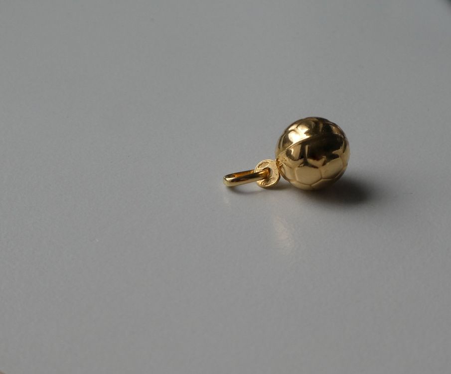Anhänger Goldanhänger Fussball 750er Gold UNOAERRE (Gebraucht) in ...