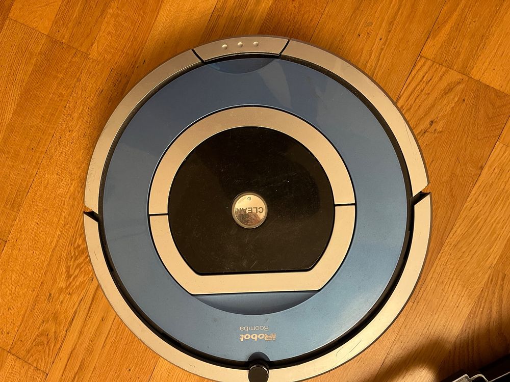 iRobot Roomba 790 and absolutely new battery (Defekt) in Basel für CHF ...